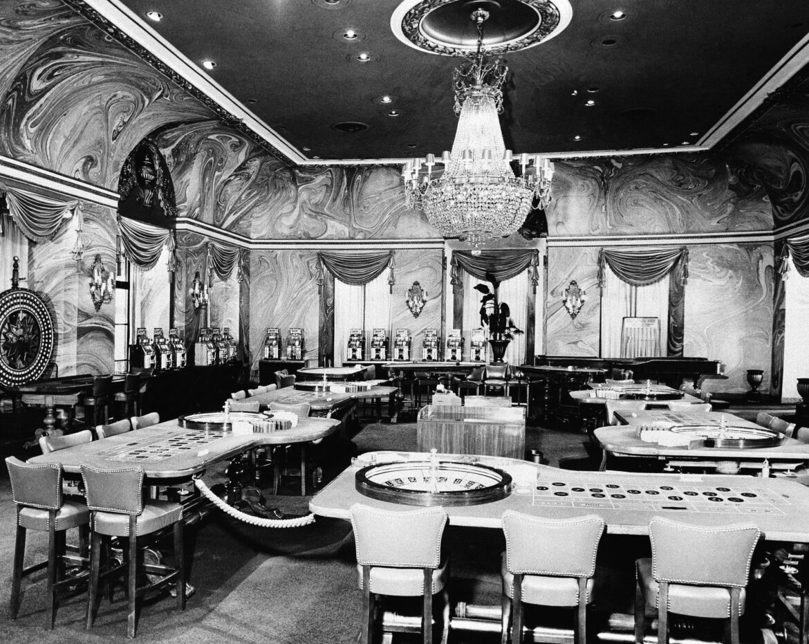 Uncovering the Dark History of the Cuban Mafia VC Tours | Private Tours ...